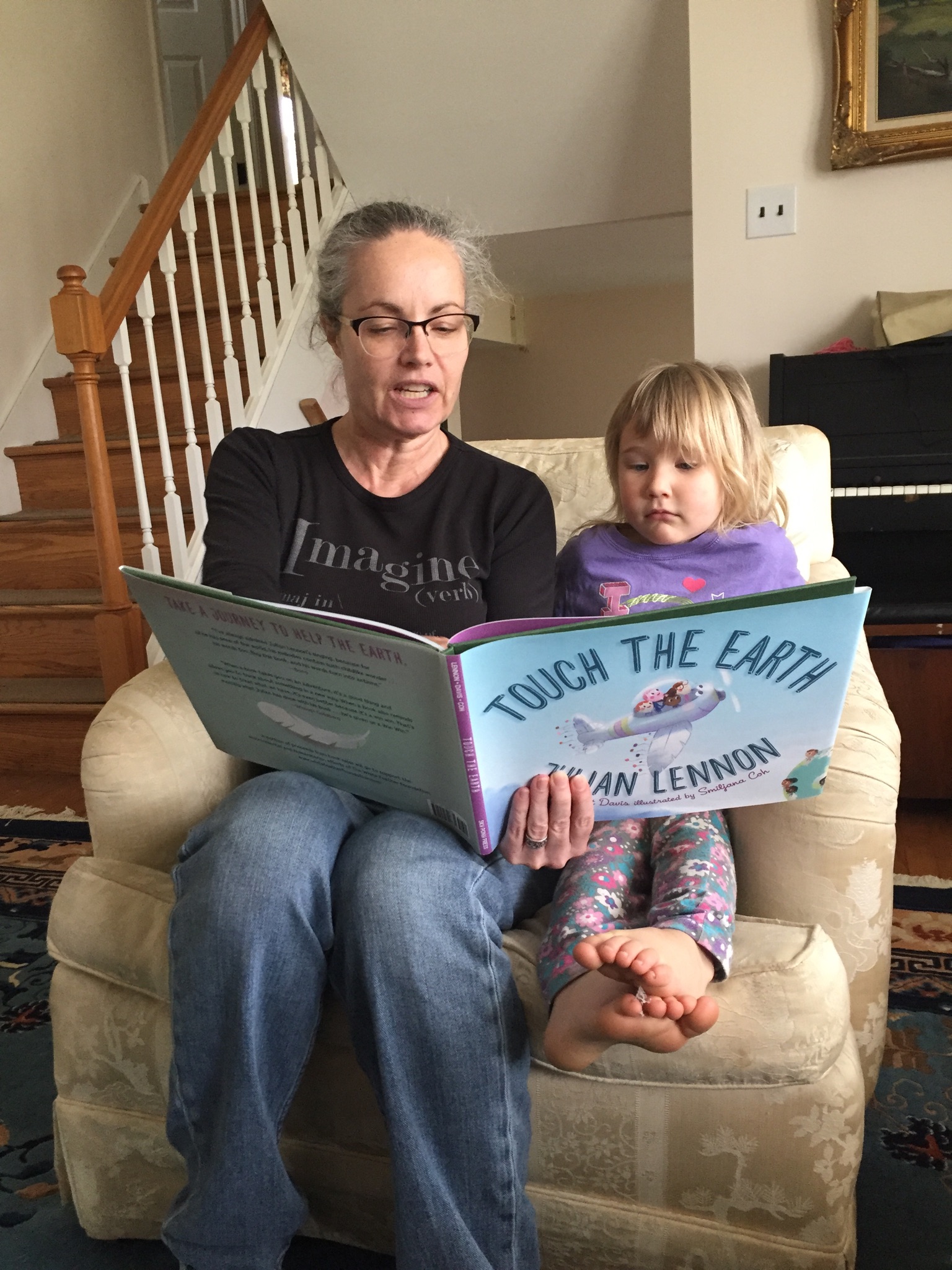 Book Review: “Touch the Earth” by Julian Lennon | Beatles-Freak's Reviews